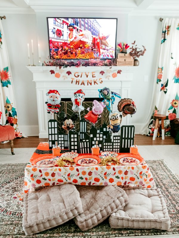 Thanksgiving Morning Parade Watch Party! » JessicaEtCetera.com | by ...